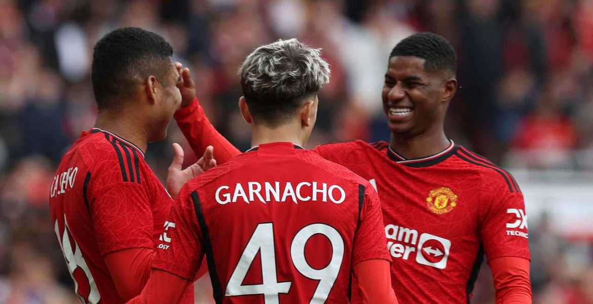 Manchester United 3-1 RC Lens - ManUtdFanatics.hu